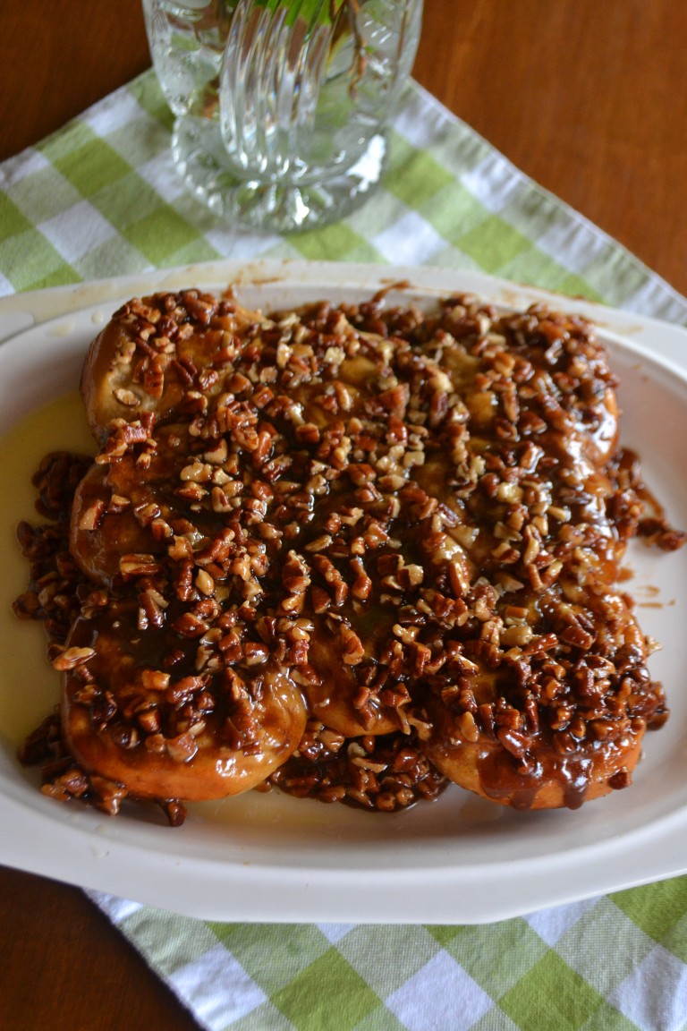 Bucket Bread Caramel Pecan Rolls | The Gingham Apron