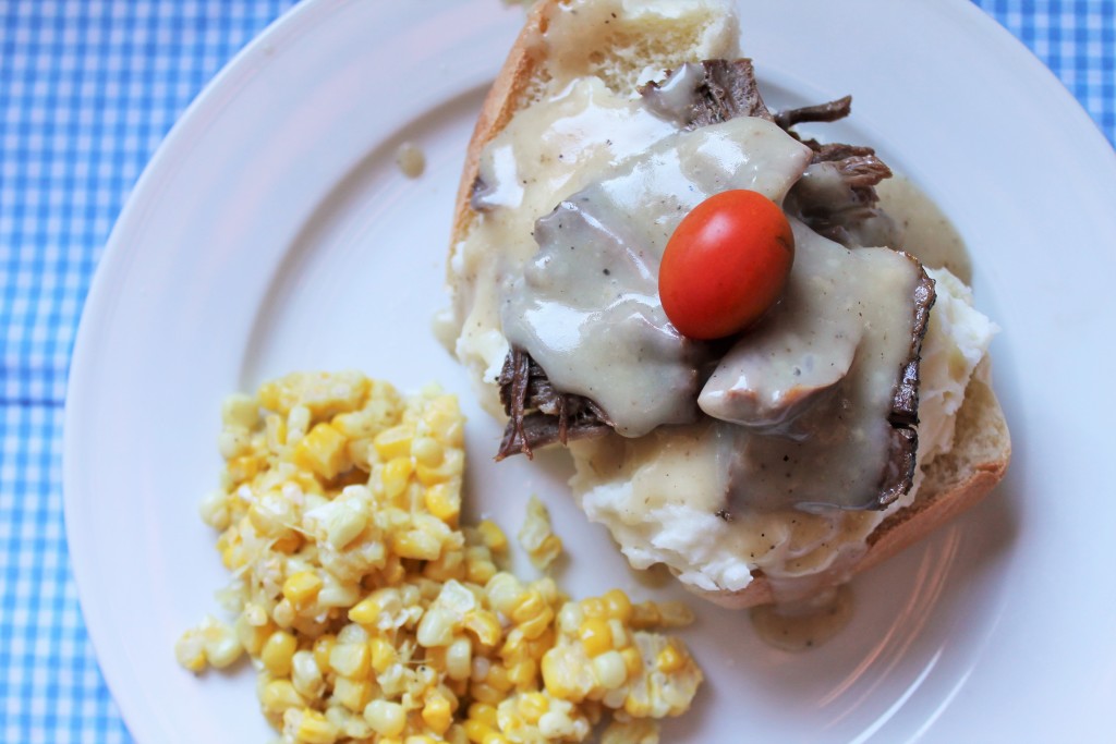 Hot Beef Sundae | The Gingham Apron