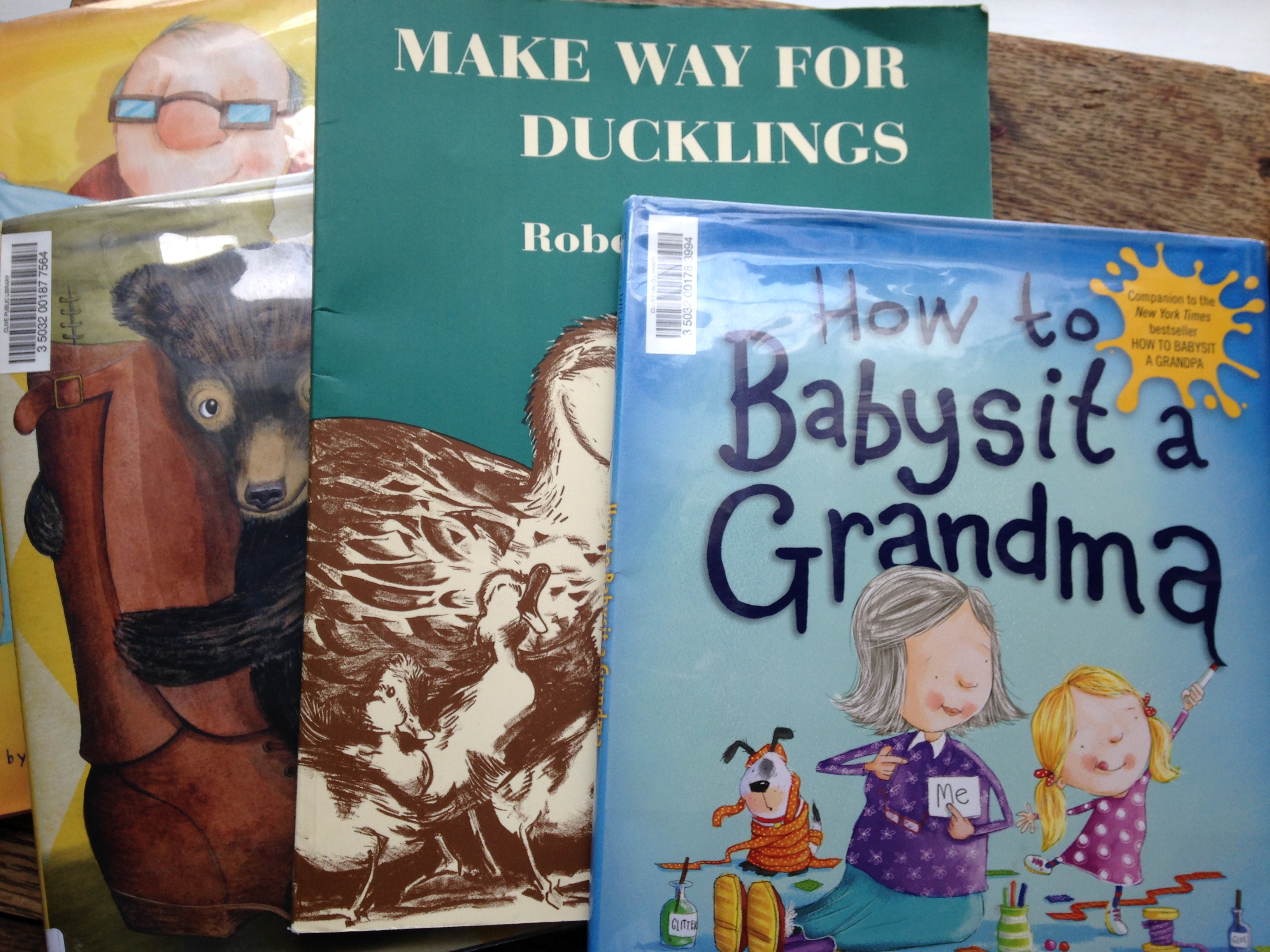 Our Current Favorite Picture Books | The Gingham Apron