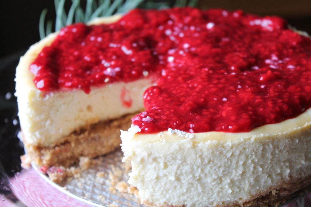 {Fancy} Cheesecake with Raspberry Sauce | The Gingham Apron