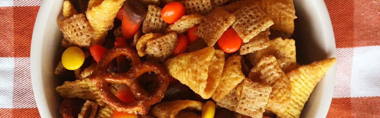 Fall Harvest Snack Mix | The Gingham Apron