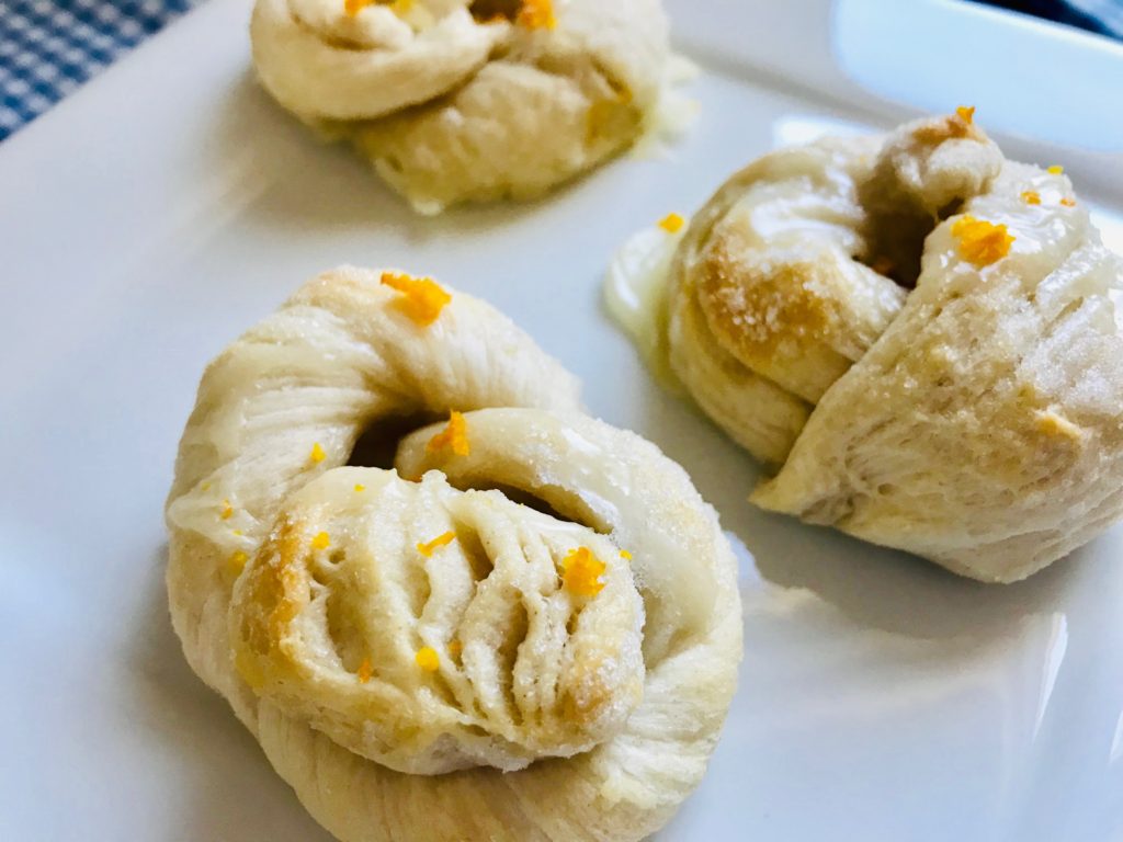 Easy Orange Knots | The Gingham Apron