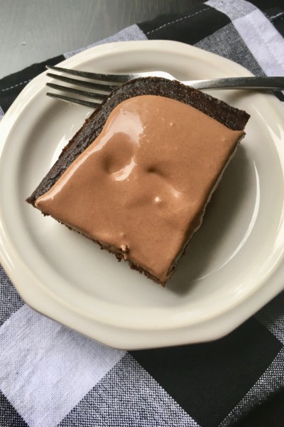 Quick and Easy Artisan Bread (Bucket Bread) | The Gingham Apron