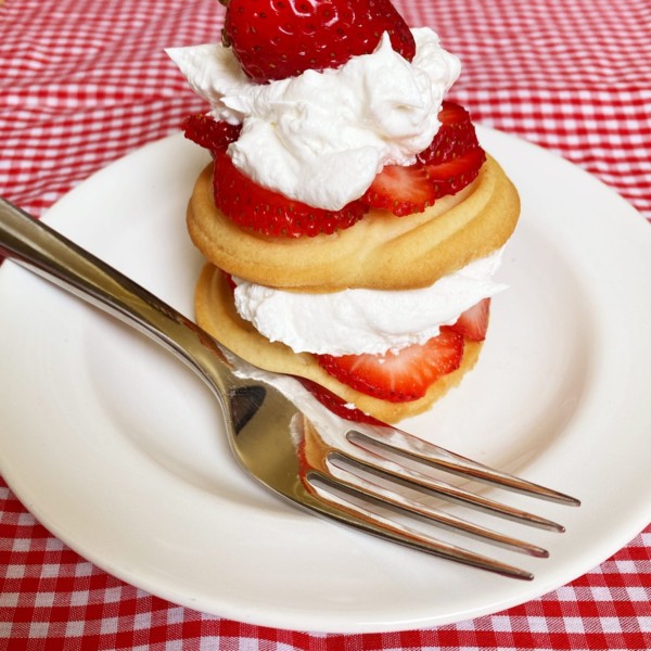 Simple Strawberry Shortcake Stacks | The Gingham Apron