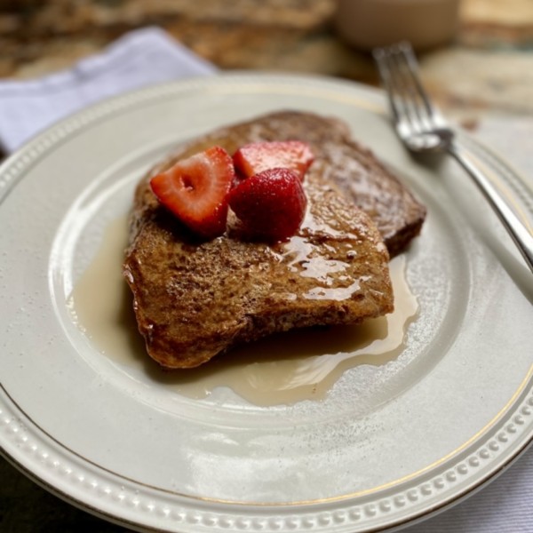 Sugar-Free, Low-Fat French Toast | The Gingham Apron